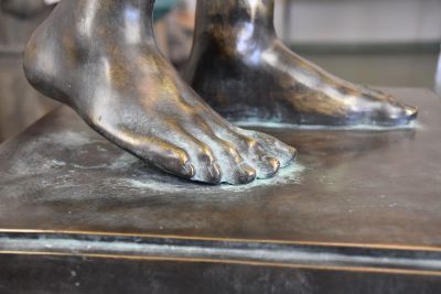 Bronzefigur BETENDER KNABE, 130 cm Bronzeskulptur, Bronzestatue ...